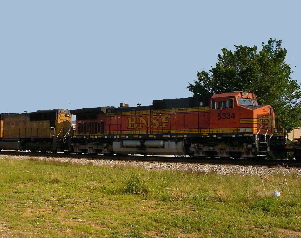 BNSF 5334
